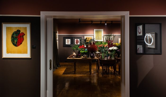 About – Crux Gallery